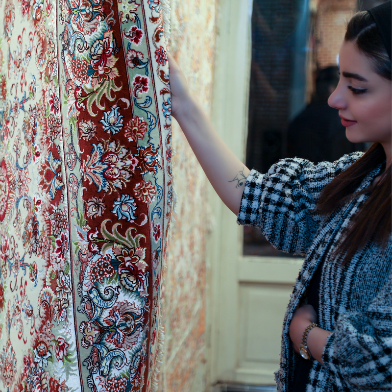 Difference of Handmade and Machine-made Rugs: The House of Haghi Explains